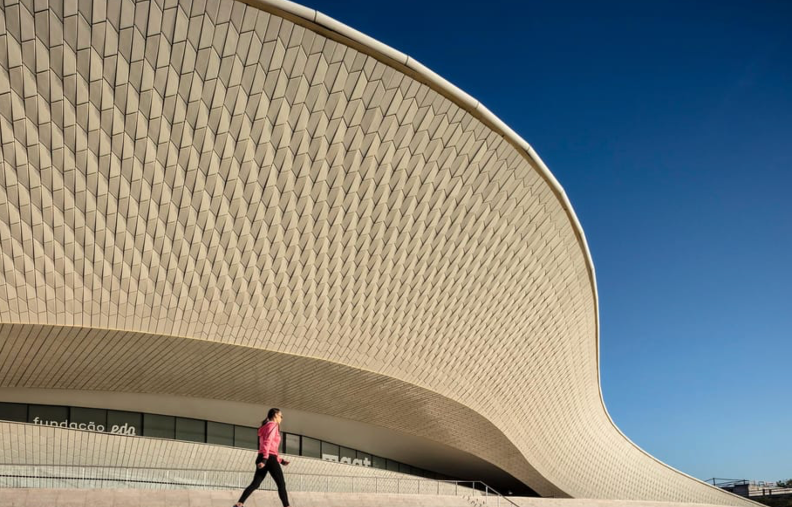MAAT Gallery and MAAT Central Entry Tickets - Lisbon Tourist Information